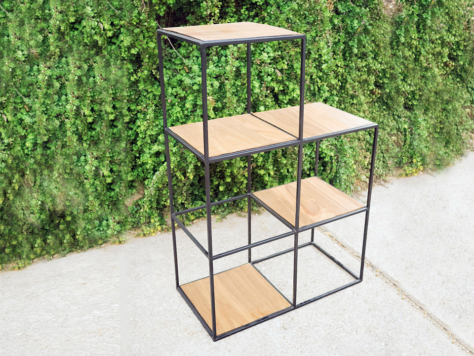 Cubic cabinet | Tabled