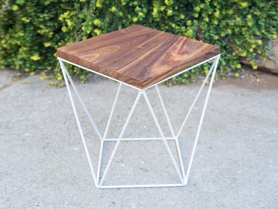 Diamond side table | Tabled