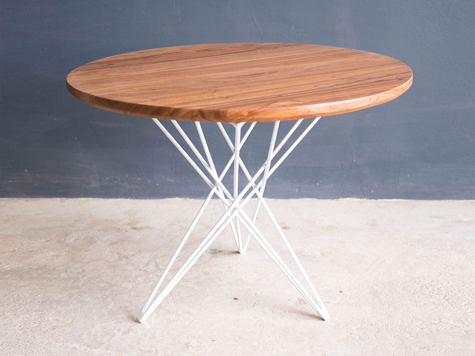 Twyfel coffee table | Tabled