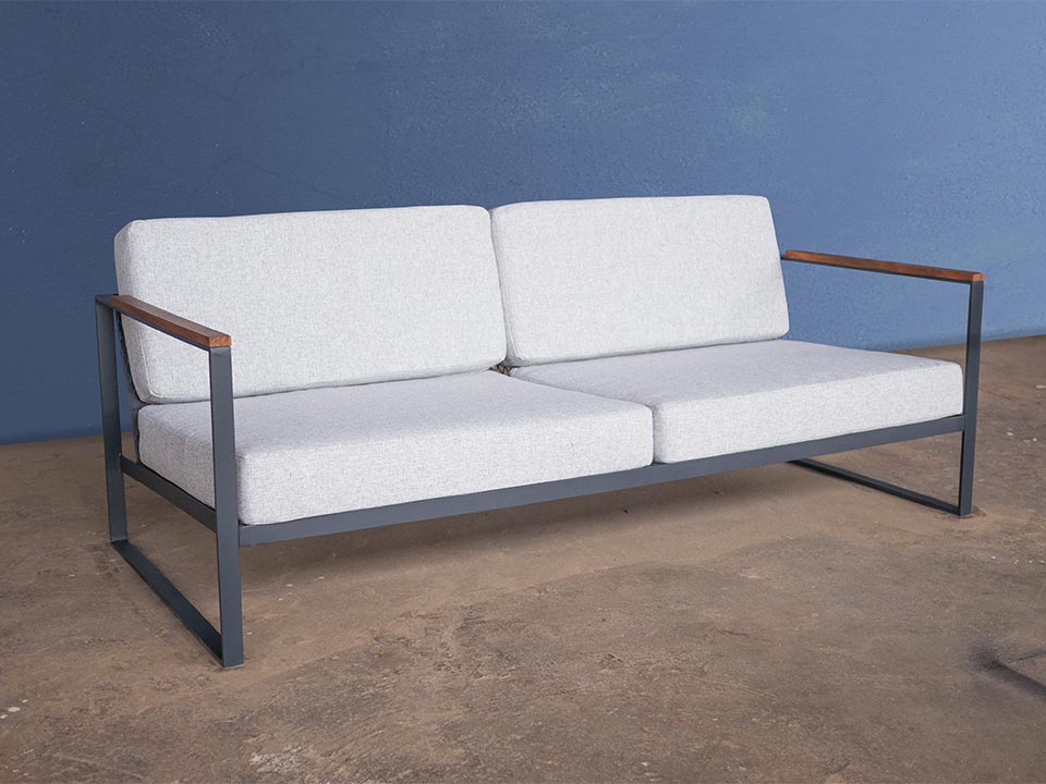 Studio couch | Tabled