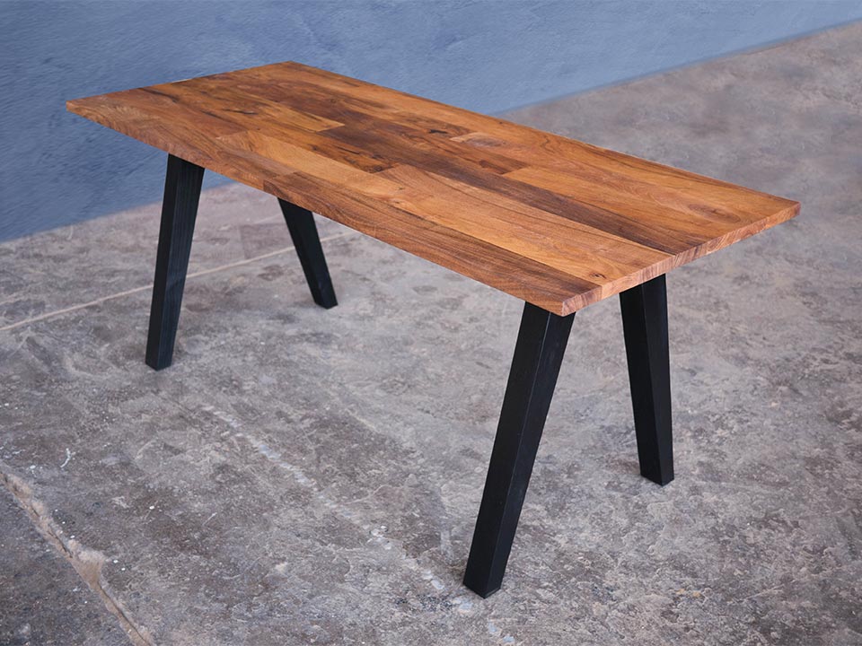 Trunk black multifunctional table | Tabled